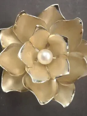 No Brand | Jewelry | Vintage Gold Tone With Silver Tone Edges Metal ...